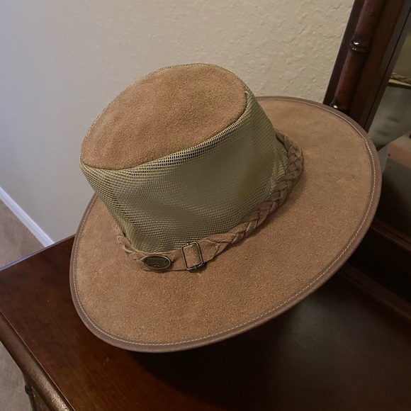 Overlander | Accessories | Nwt Overlander Australia Leather Mesh Hat ...